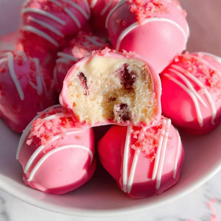 Cherry Chip Cheesecake Bites - Travelers Wizard